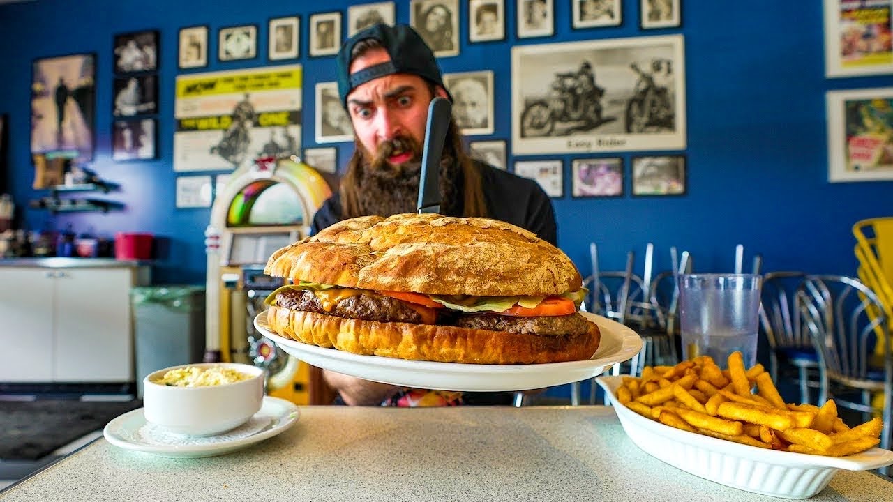 The Godfather burger challenge at Mel’s Diner | Canada pt.4 ...