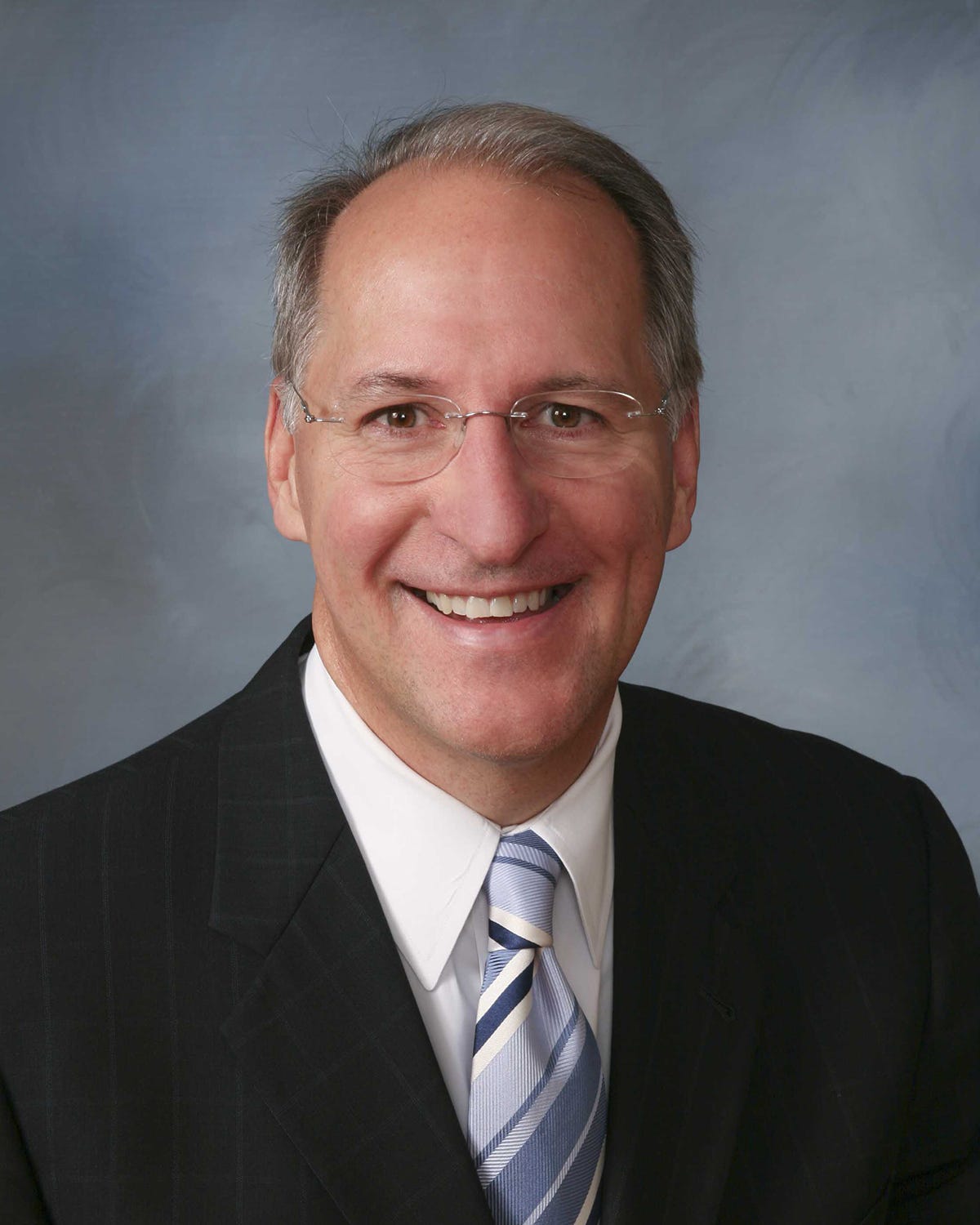 Minnesota Chamber CEO Doug Loon to retire by year's end