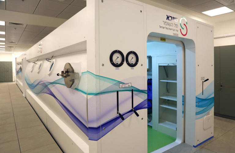Sheba opens Israel’s only protected hyperbaric medicine center