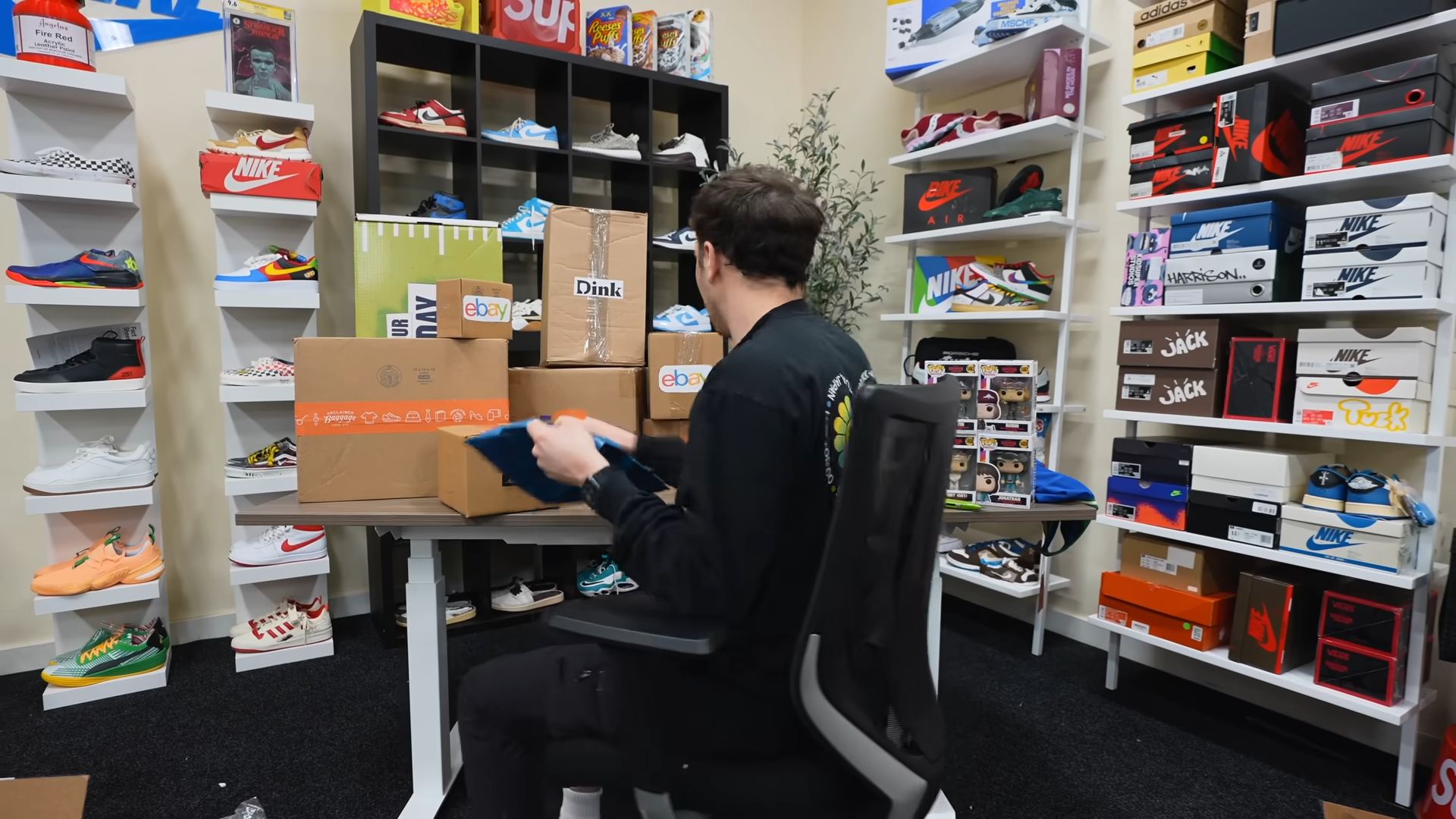 The internet’s biggest mystery box gamble turned into a warning about scams