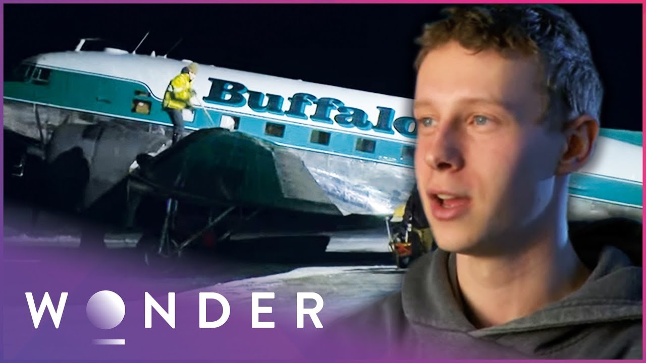 Young pilots take over after captain banned from flying | Ice Pilots ...