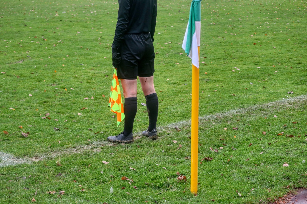 Pöls holt ein 0:0 in Fohnsdorf – die Null steht, Platz drei bleibt in ...