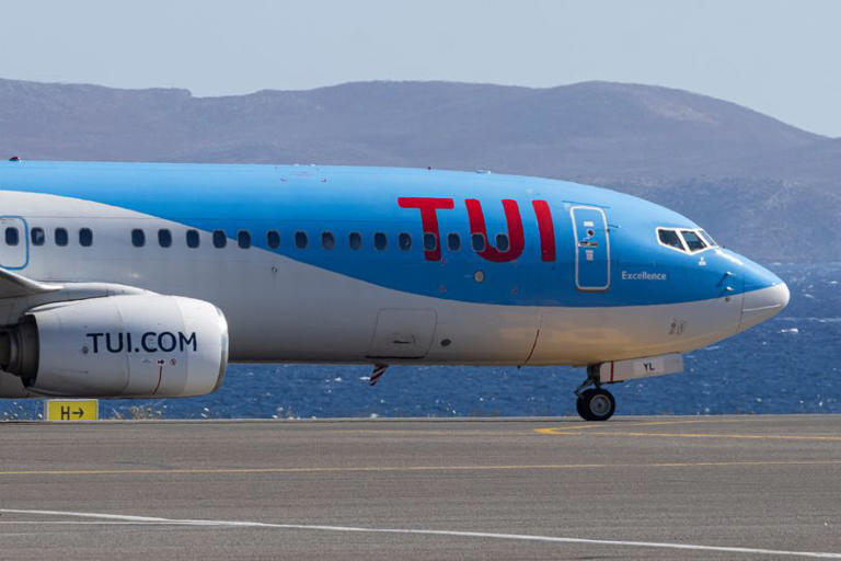 TUI confirm latest water on flights rule for easyJet, Ryanair, Jet2 ...