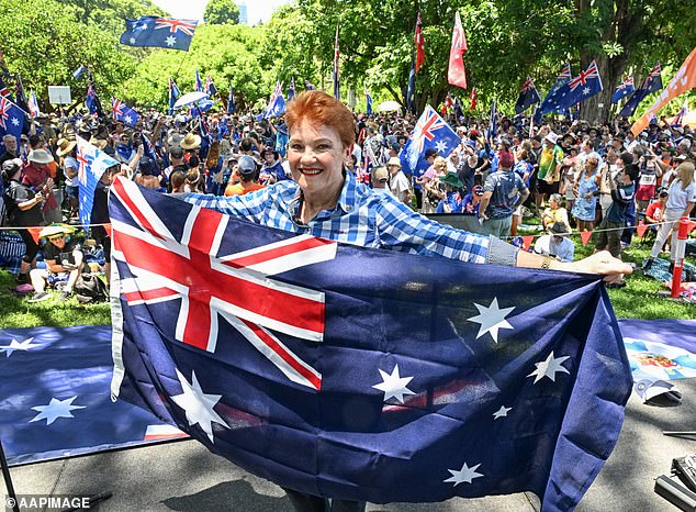 Aussie music icon John Williamson's cheeky takedown of Pauline Hanson ...