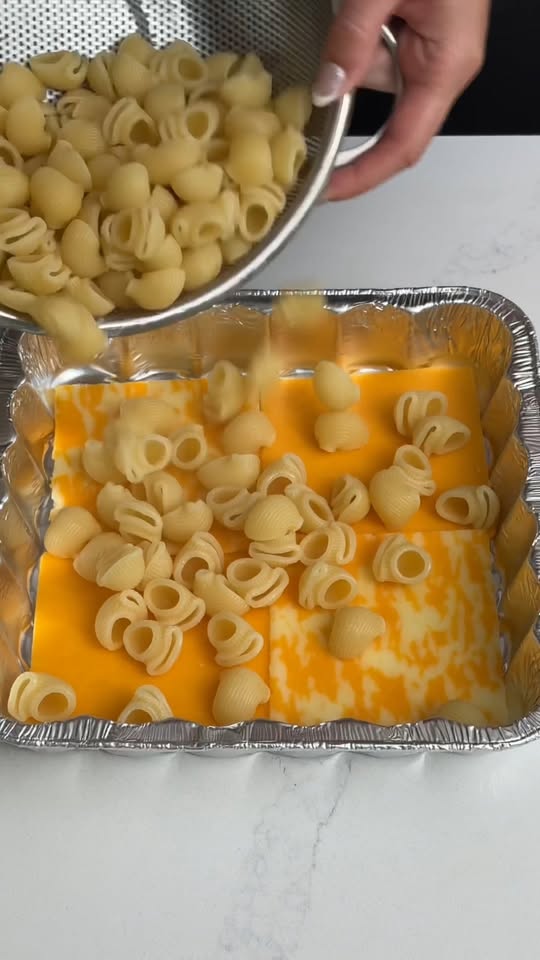 Easy homemade mac and cheese everyone loves