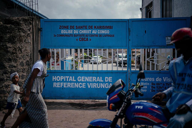 American missionary has Ebola; US bans travel from stricken area