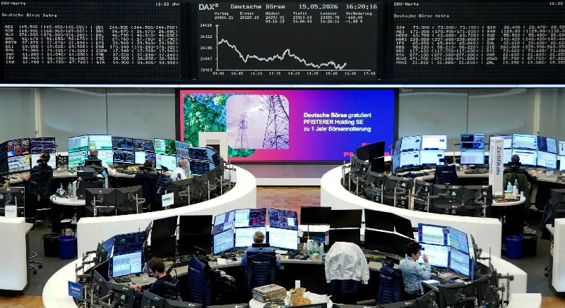 European shares fall as inflation worries grip markets