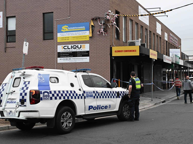 How $10 cigs are terrorising Aussie workers