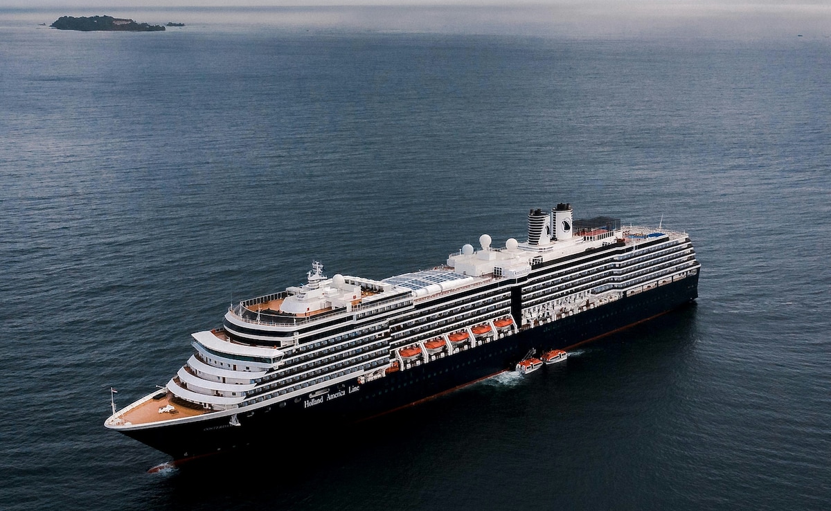 Planning a Costa cruise? Taking buffet food to your cabin may now cost ...