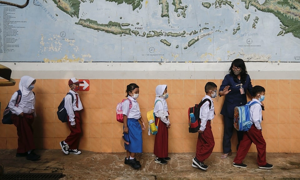 Southeast Asia's most populous country to mandate English learning from ...