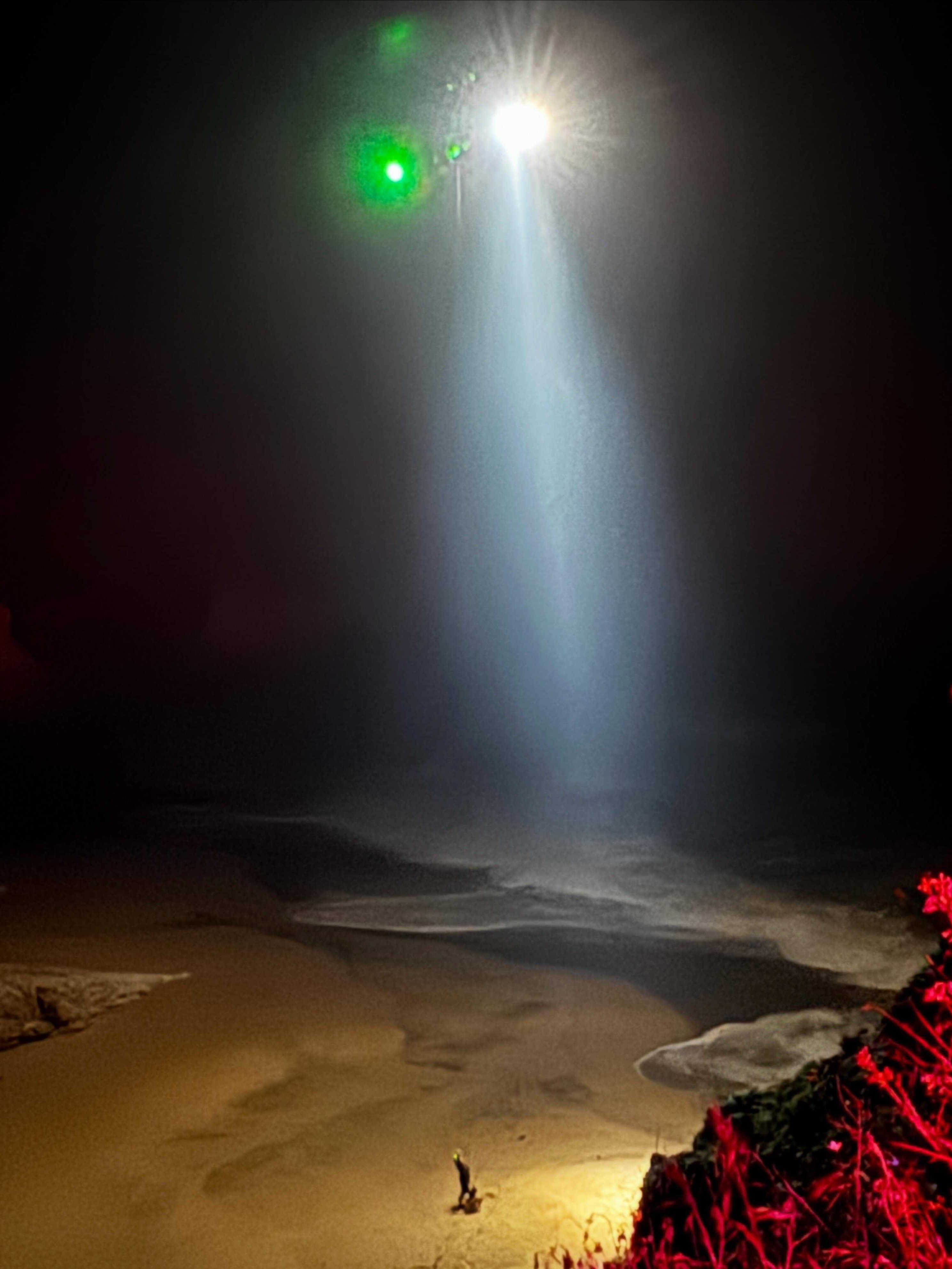 8 rescued after rising tide traps group in cave at a Santa Cruz County ...