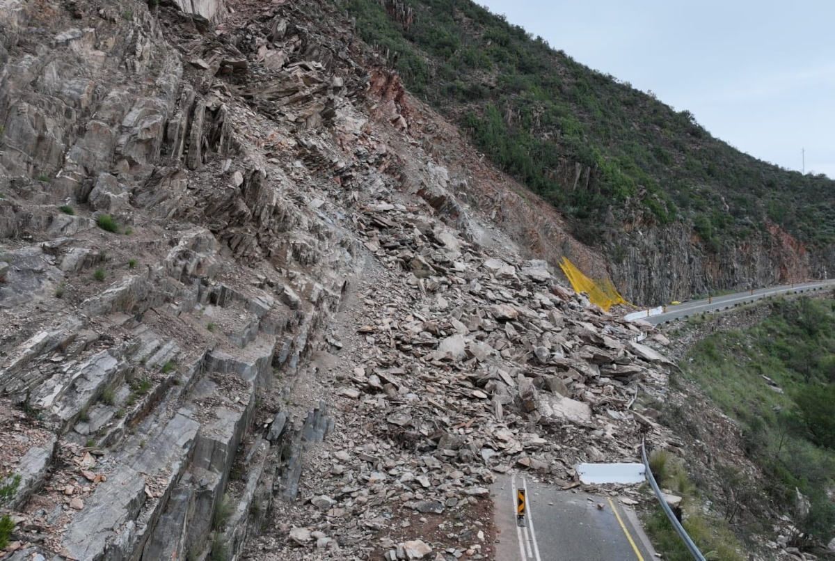 Road to Cango Caves closed to visitors