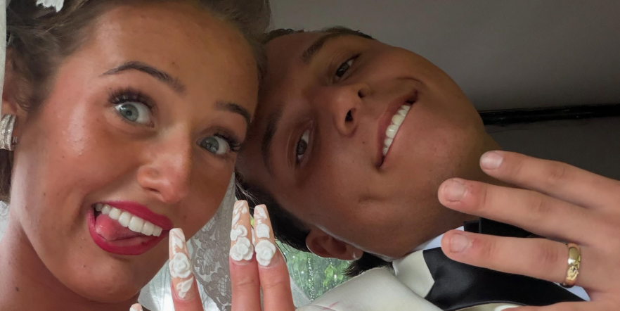 Four police cars descend upon Venezuela Fury's wedding reception as ...