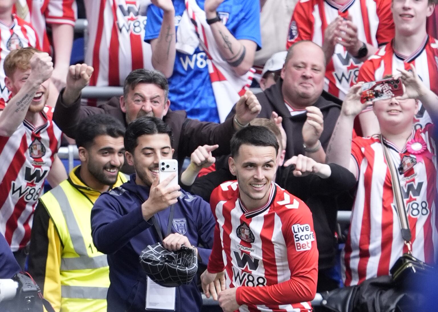 Enzo Le Fee and Will Osula add to Premier League’s memorable goal ...