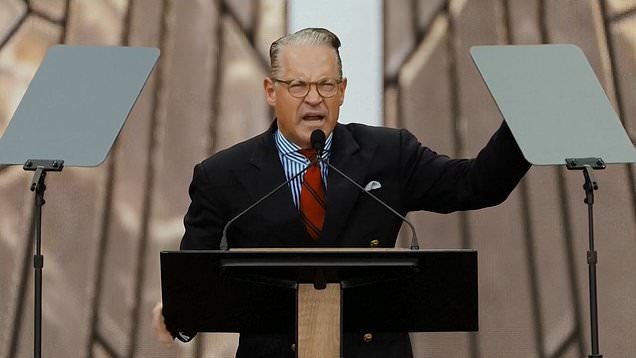 US talk show host thanks God for Trump's ballroom plan at DC prayer event
