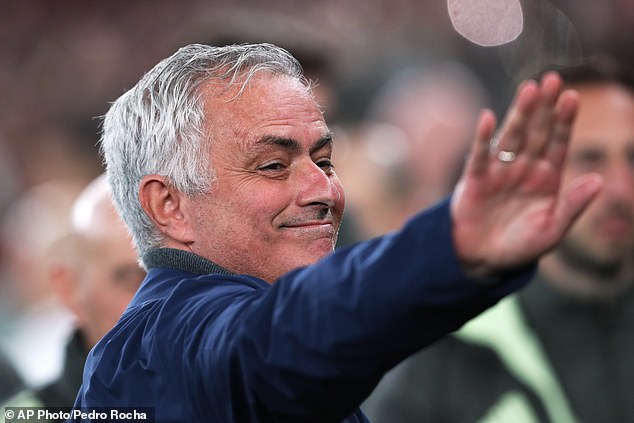 Jose Mourinho returns as Real Madrid manager - despite Iker Casillas's ...