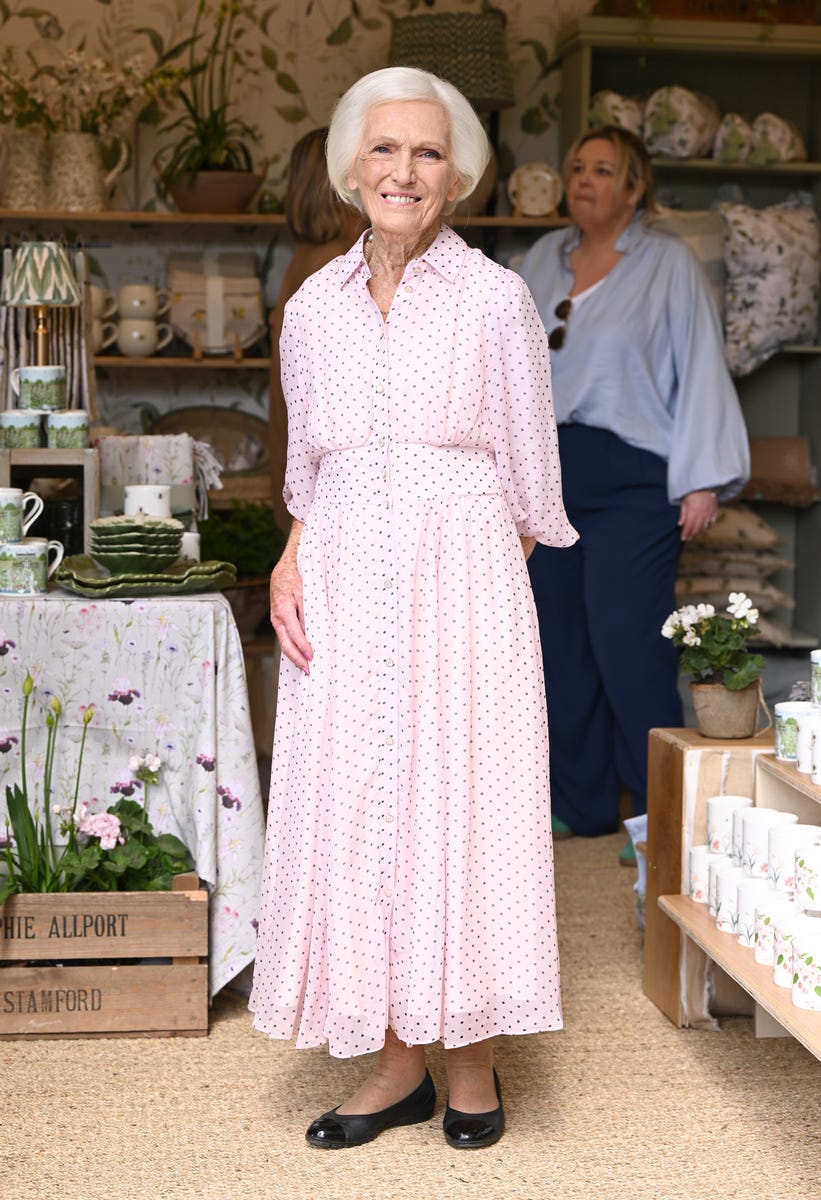 Dame Mary Berry matches Princess of Wales’ sell-out polka dot dress ...