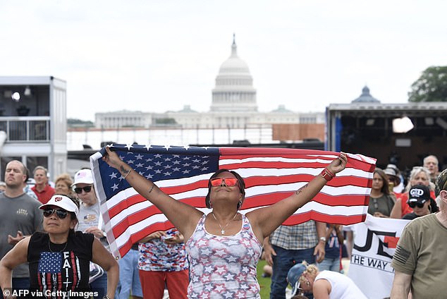Thousands gather to hear Trump headline prayer meeting at National Mall