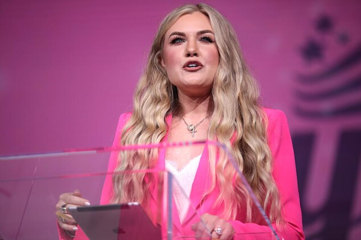 Viral post claims Erika Kirk faked her pregnancy using altered ...