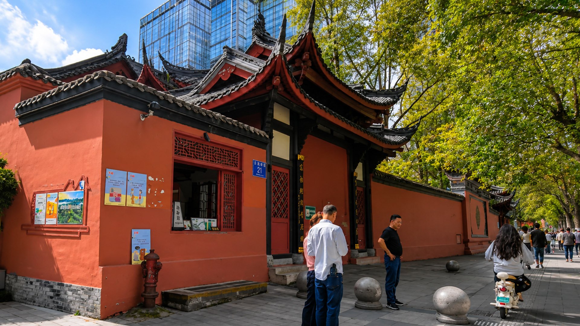 Esta arquitetura tradicional chinesa se destaca em uma cidade moderna