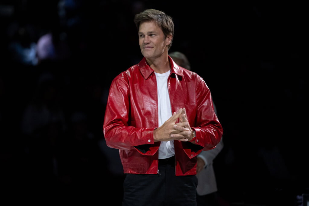 Tom Brady quips about latest honor after calling Bill Belichick "cranky ...