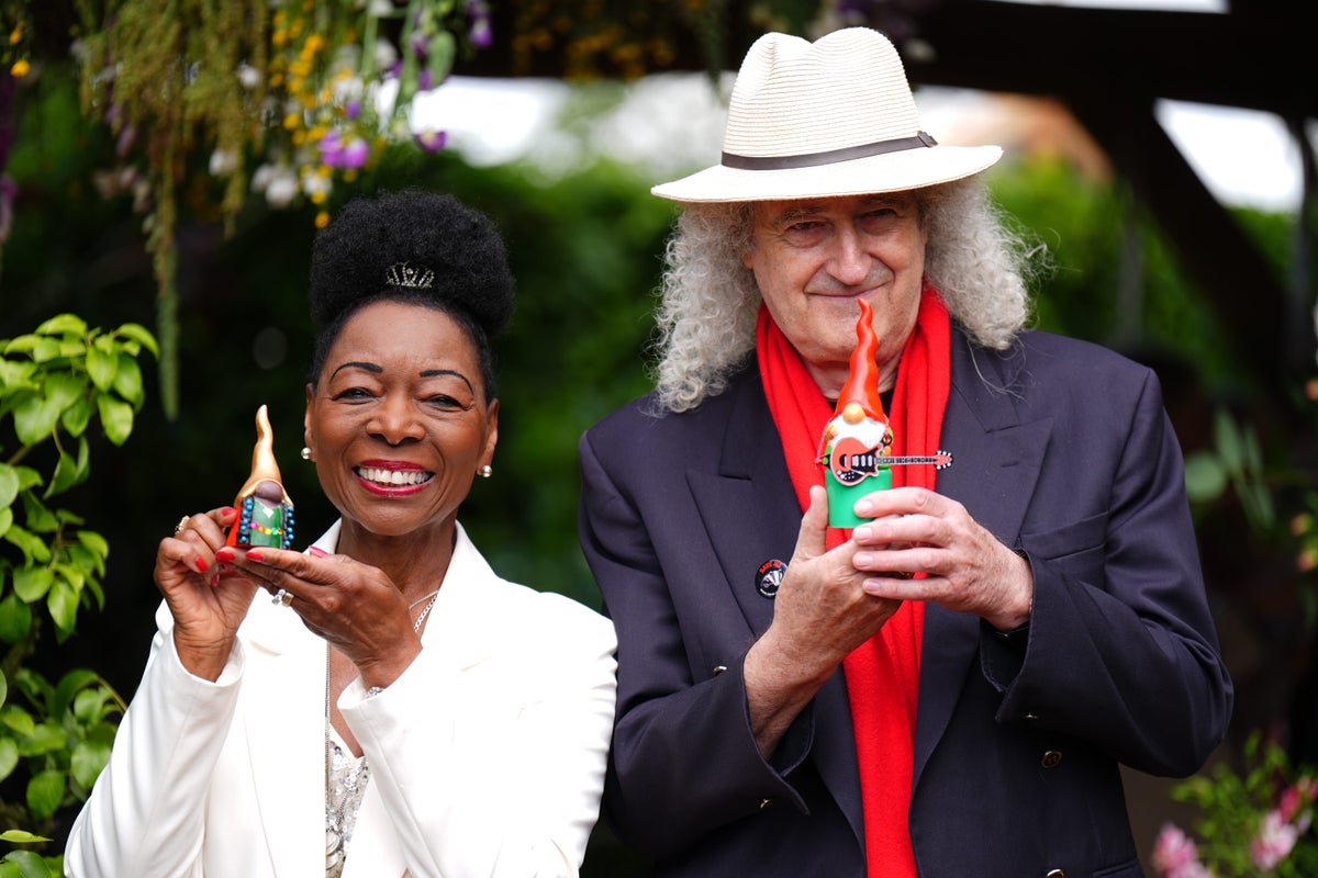 Stars show off their gnomes as Chelsea Flower Show gets under way