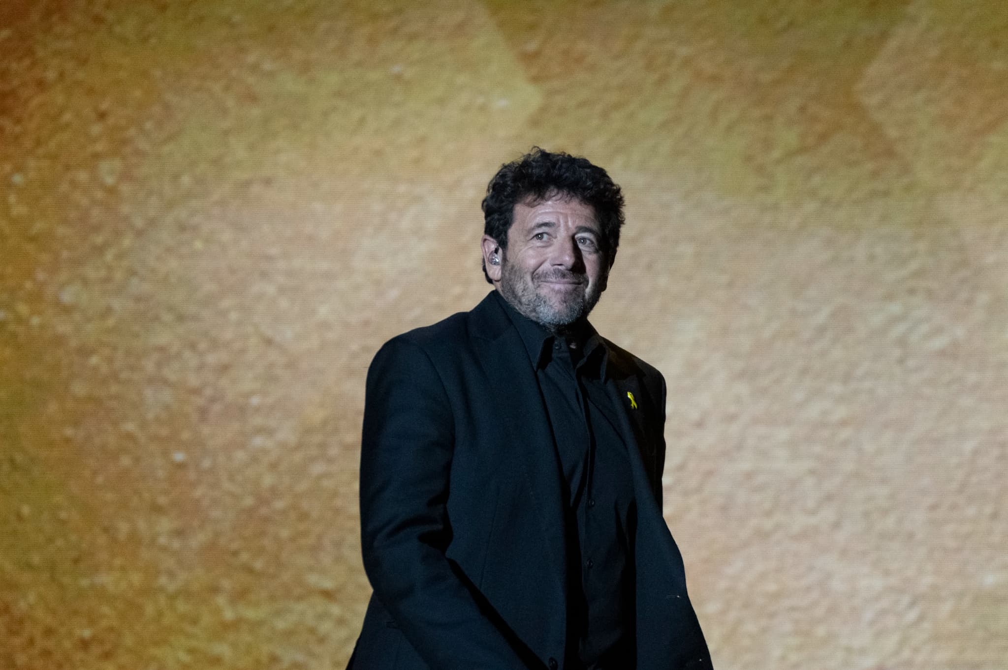 Patrick Bruel, accusé de violences sexuelles, annule sa tournée de ...
