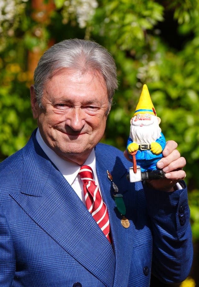 Stars show off their gnomes as Chelsea Flower Show gets under way