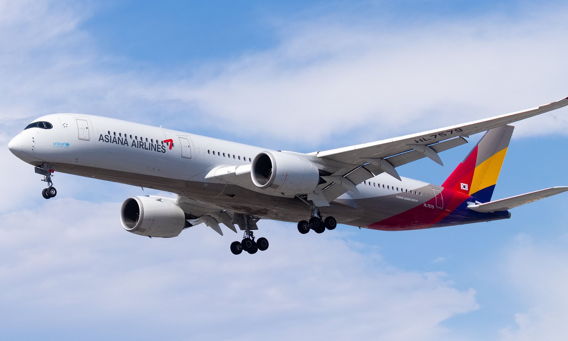 World's 10 five-star airlines named by the 'Oscars of the aviation ...