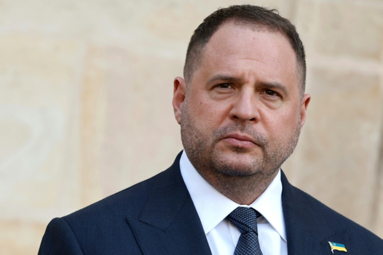 Geldwäsche-Vorwürfe: Selenskyjs Ex-Berater Jermak gegen Millionen ...