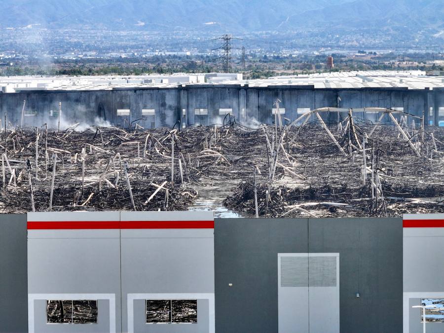 Opinion: Class warfare is smoldering in America — and it’s about to ...