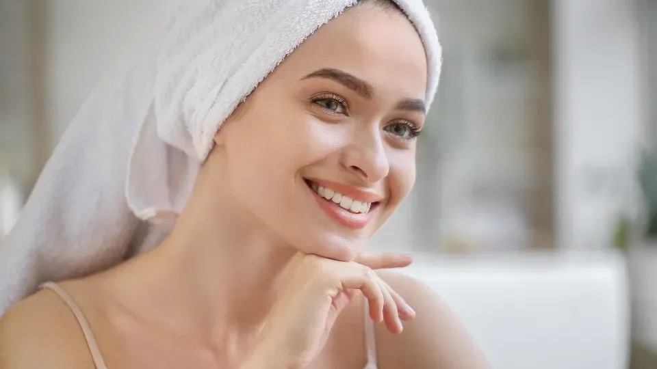 6 anti-aging foods that fight fine lines better than expensive serums
