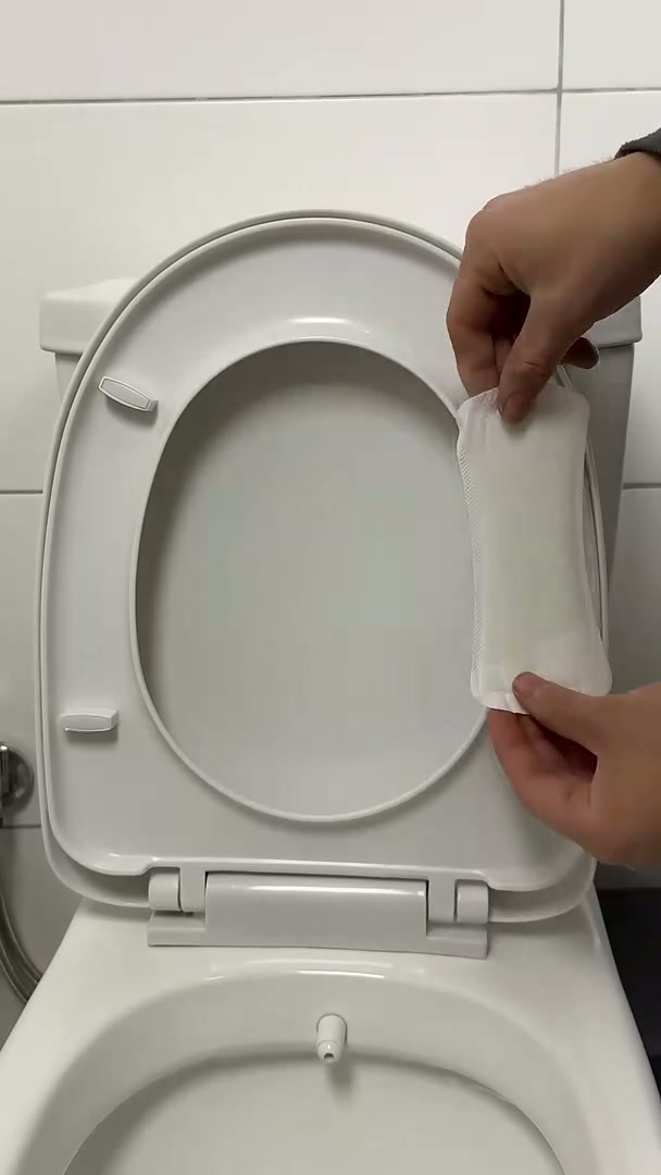 Clever toilet hack using pads! #easy #toilet #trick