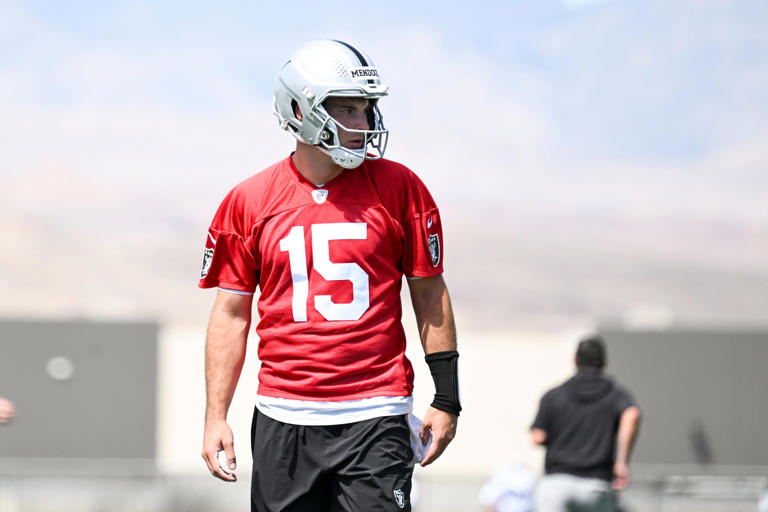 Fernando Mendoza makes first appearance in Raiders uniform