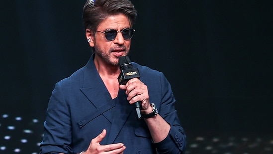 When Shah Rukh Khan cried and dug up his pet dog to give it a proper ...