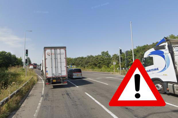 Queues forming on M25 after reported crash on slip road