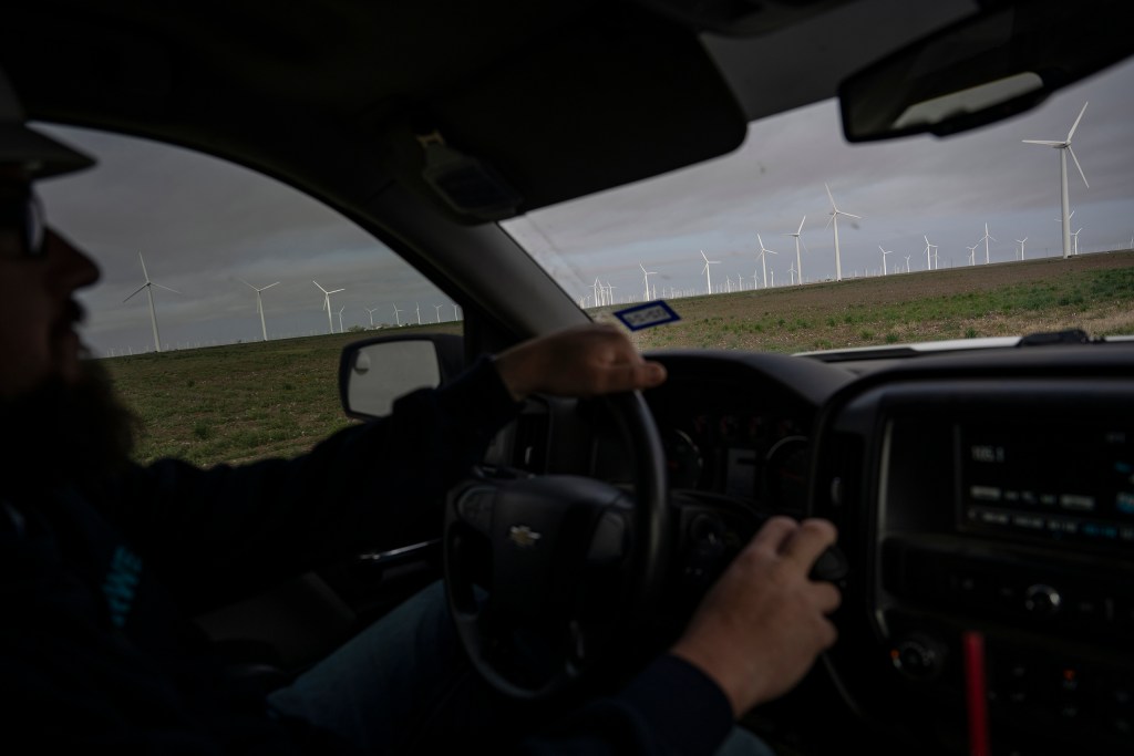 Defense Department delays 54 wind projects in Texas, citing national ...