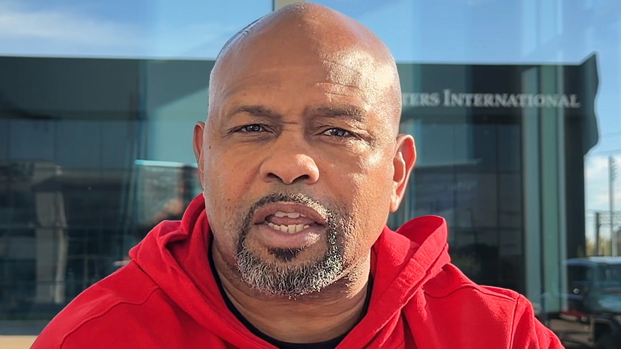 Roy Jones criticizes Zuffa Boxing and exposes fighter pay issues