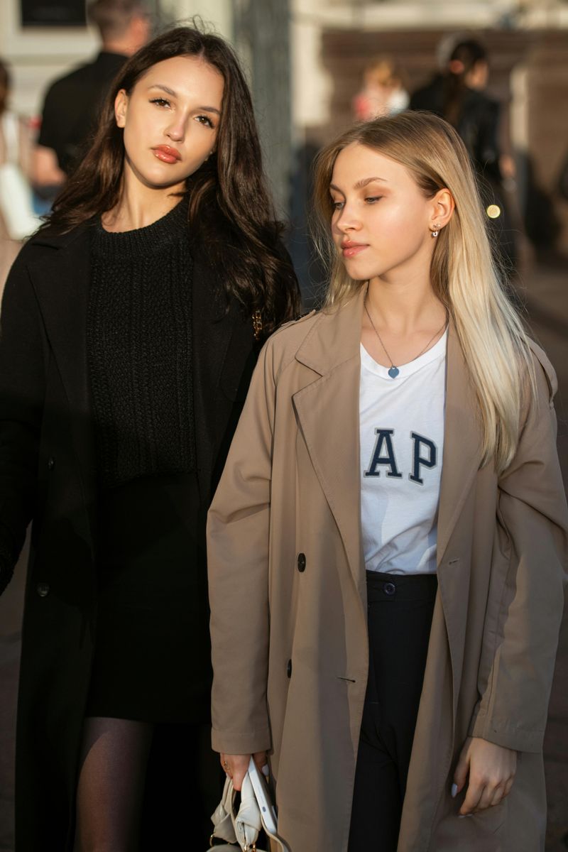 10 double standards attractive people often benefit from