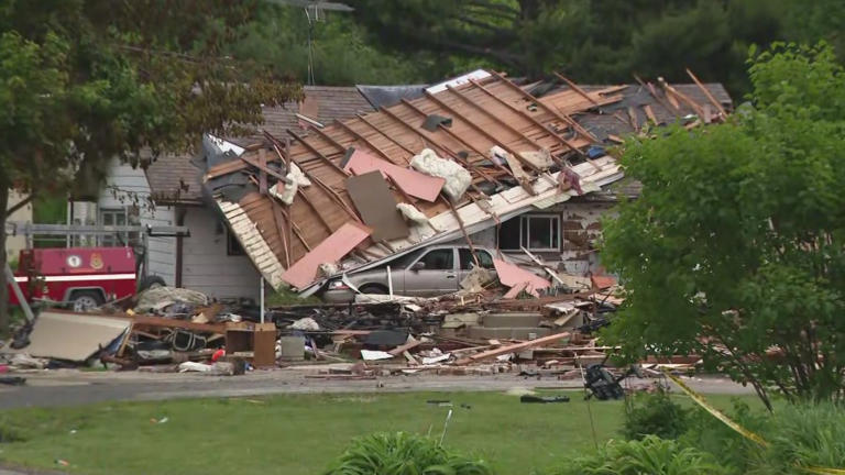 1 killed, 2 injured in house explosion and subsequent fire in far ...
