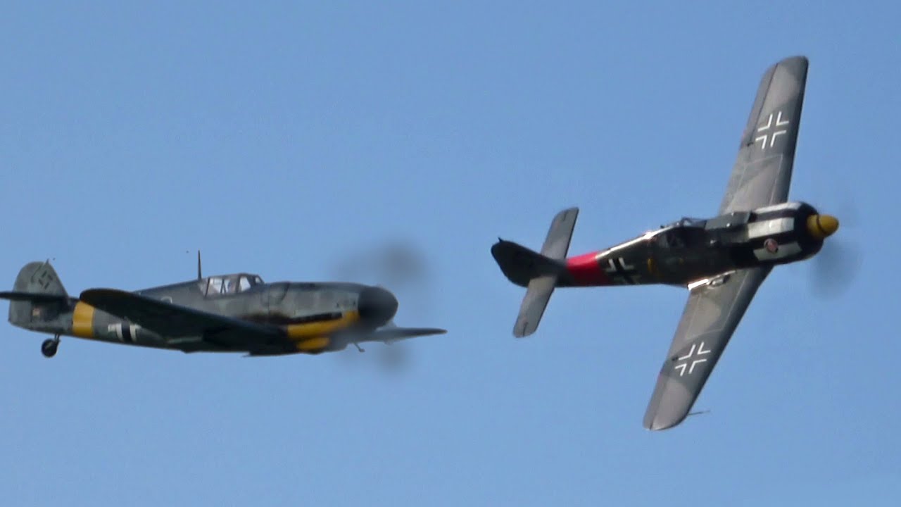 Watch the Bf 109 and Fw 190 fly together - "You instantly see the ...