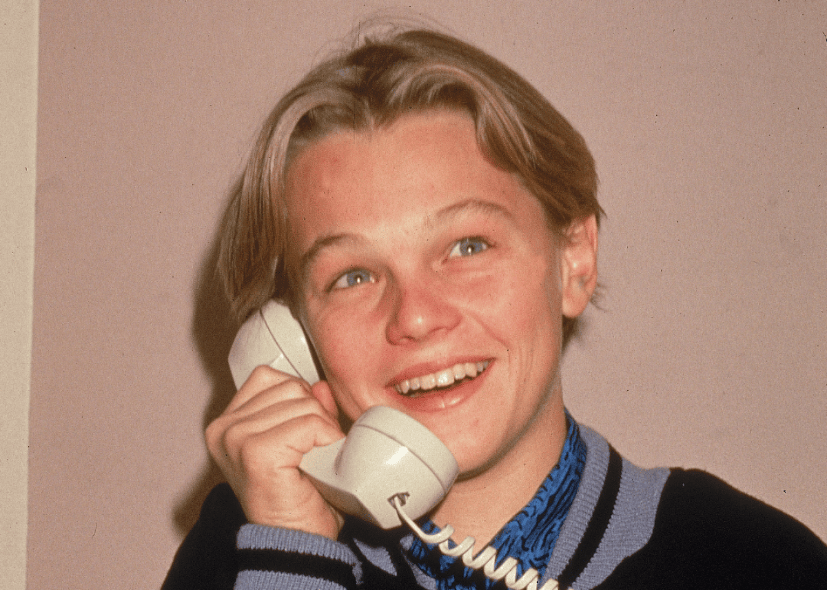 15 legendary actors you can spot as extras before they were famous