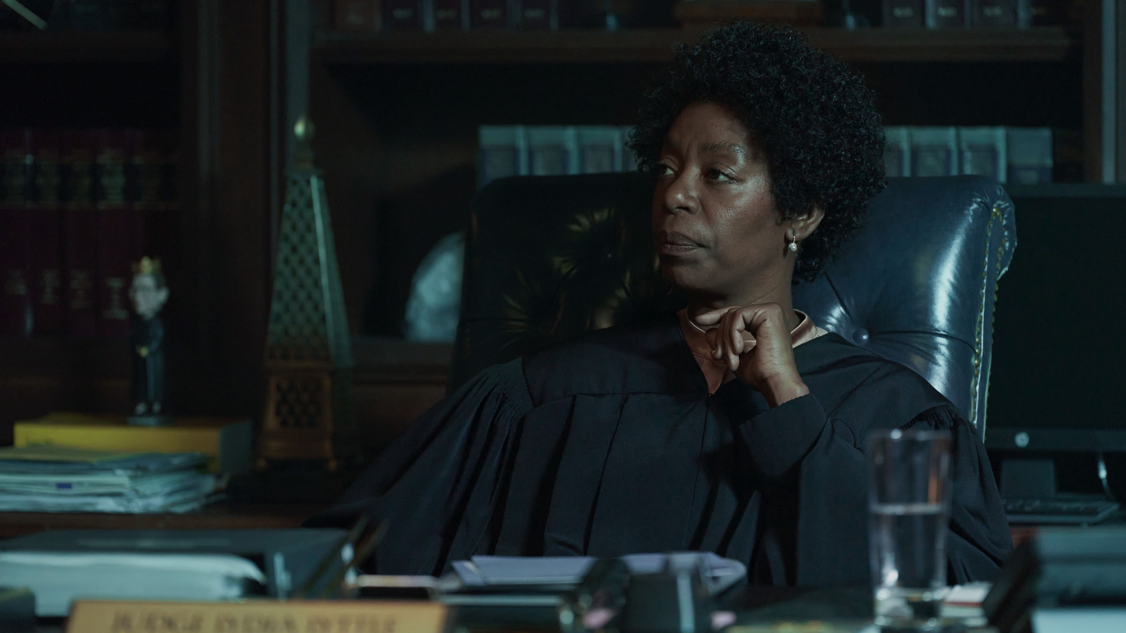 Apple TV's 8-part thriller that's 'Mindhunter meets Sharp Objects' is ...