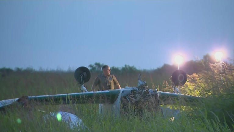 3 off-duty Dallas police officers injured after small plane crash in ...