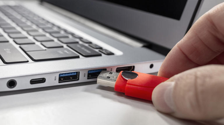 Not black, not white: These USB port colors are always on