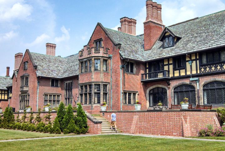 5 retirement-friendly Midwestern towns