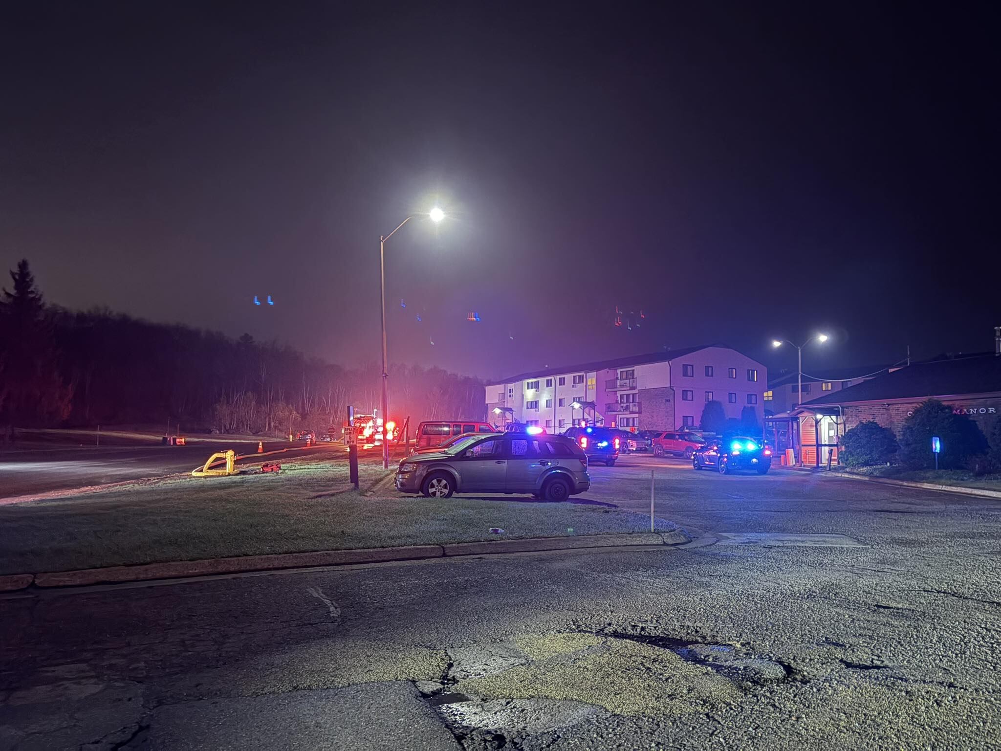 Update: No injuries reported in Ishpeming structure fire