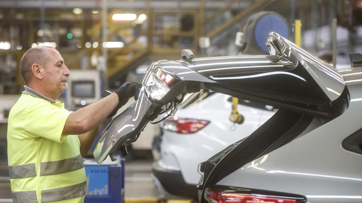 Ford confirma un SUV para su planta de Valencia en 2028 dentro de su ...