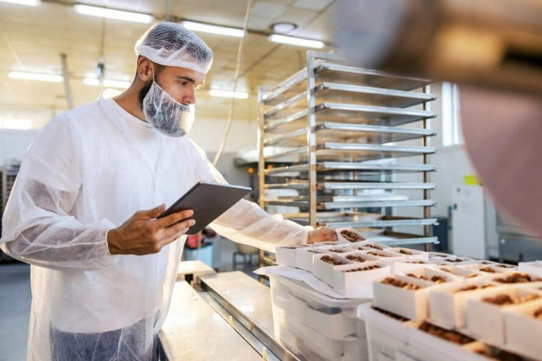 The proposed FRESH Act would block states from banning toxins in food