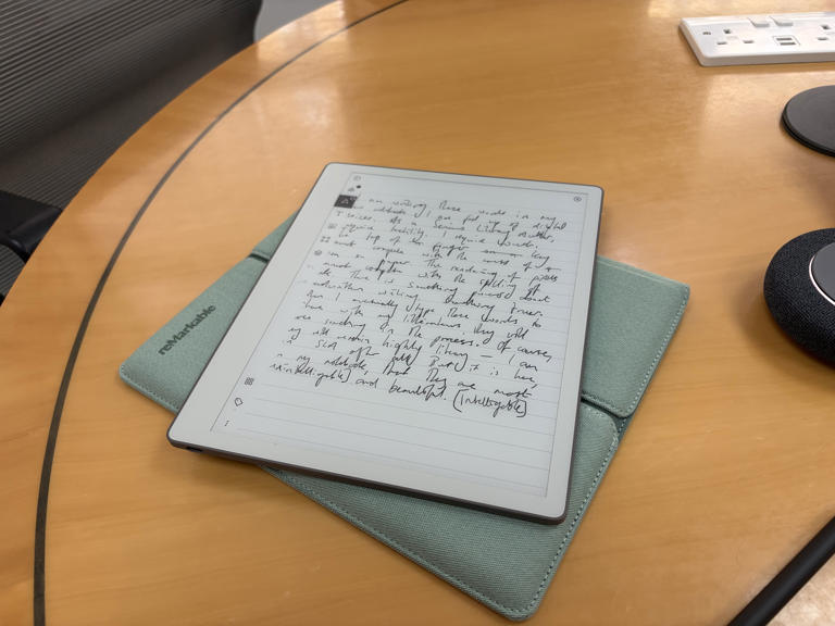 After a week with the reMarkable Paper Pure, I finally get digital notepads